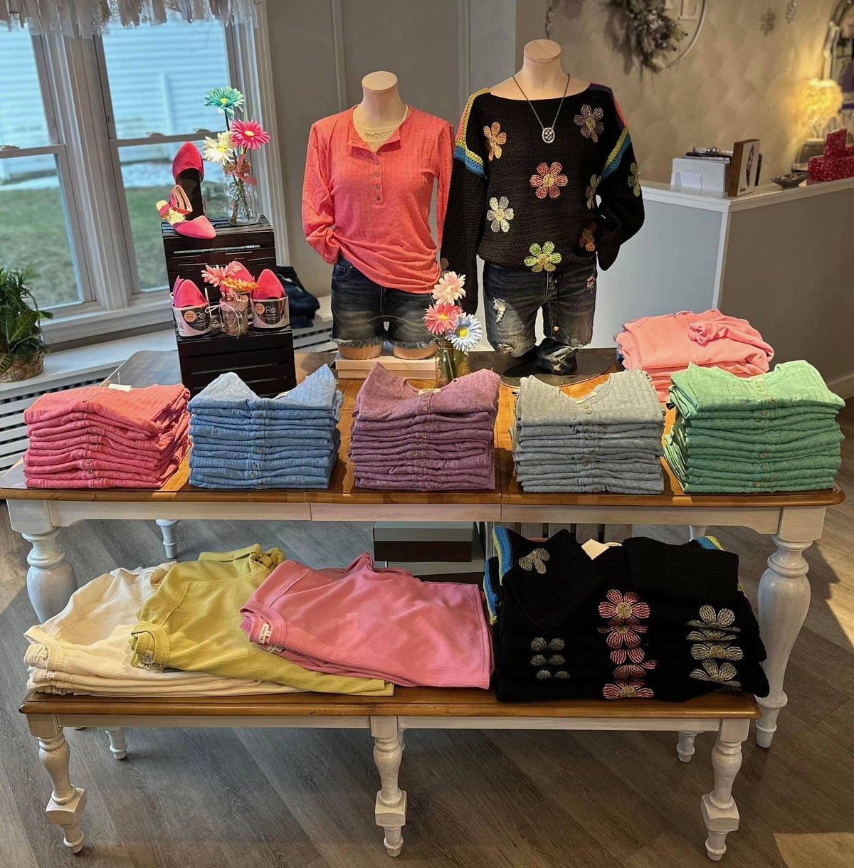 Johnstown’s premier Women's clothing Boutique-Fresh Florist-Tux Rental ...